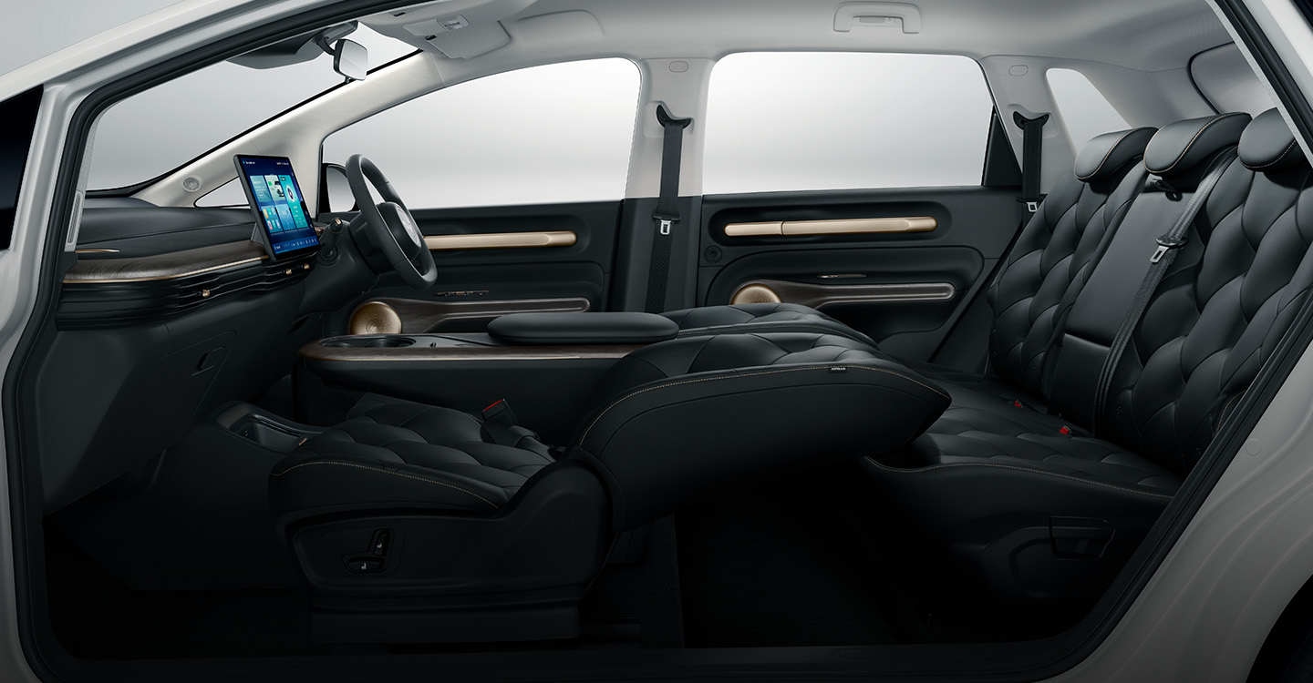 Cloud EV Electric Car: Price, Specifications & Interior 2025 | Wuling