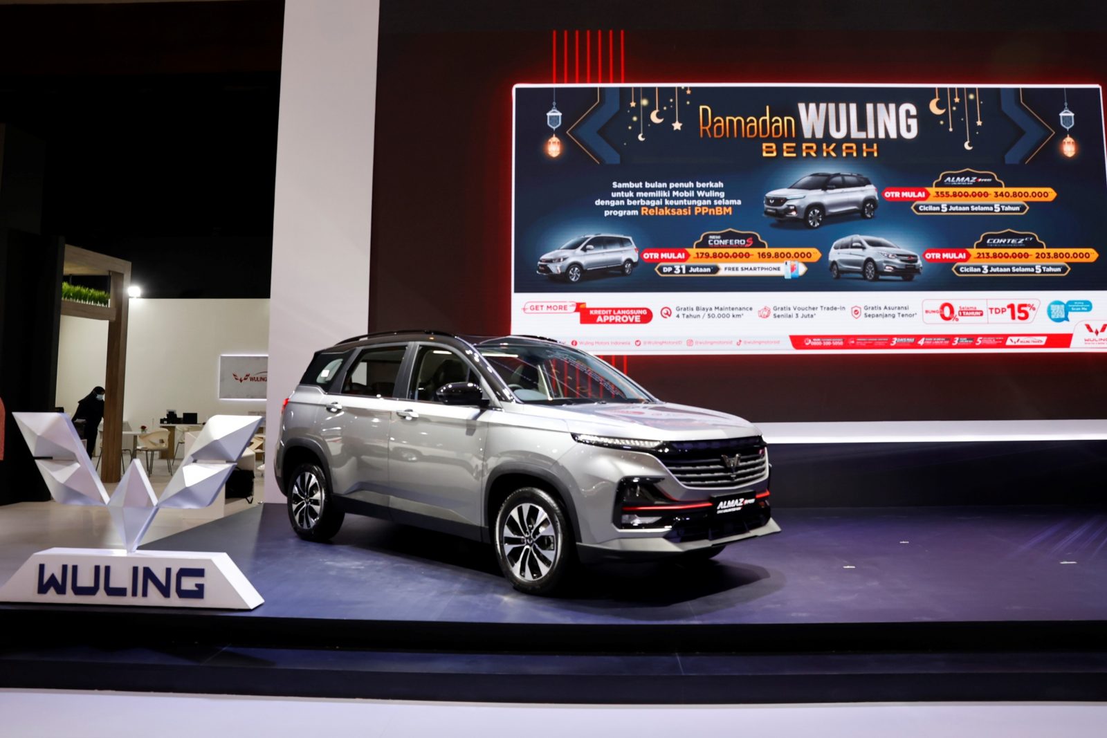 Wuling Takes Part at Indonesia International Motor Show Hybrid 2021 ...